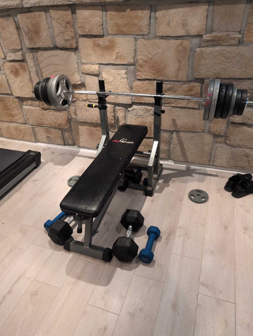 Amstaff bench Press weight machine | Exercise Equipment | City of ...