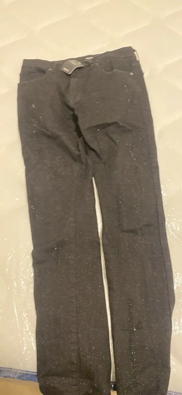 Forever 21 shinny jeans | Women's - Bottoms | Winnipeg | Free local ...