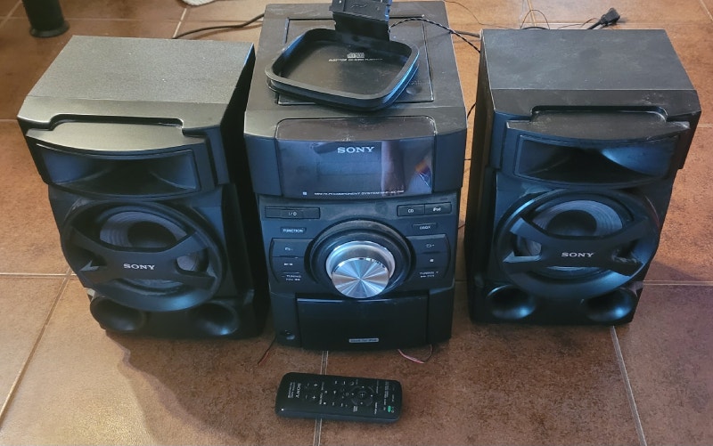 Sony MHC-EC69i Mini Hi-Fi BookShelf System | Stereo Systems & Home ...