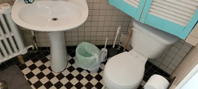 Chambre meublée à louer – Métro Guy-Concordia | Room Rentals ...