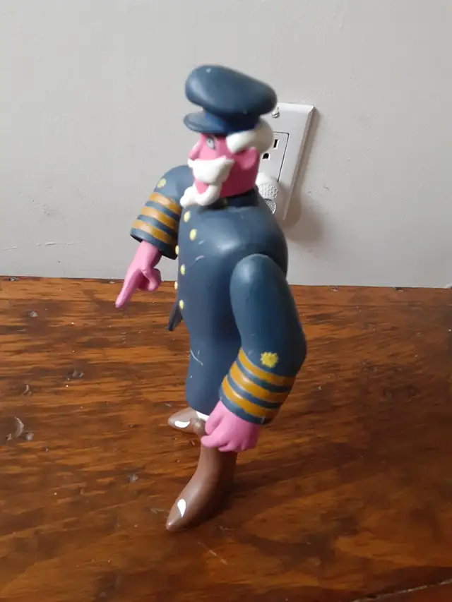 THE BEATLES McFarlane Toys Captain Fred Yellow Submarine | Arts ...
