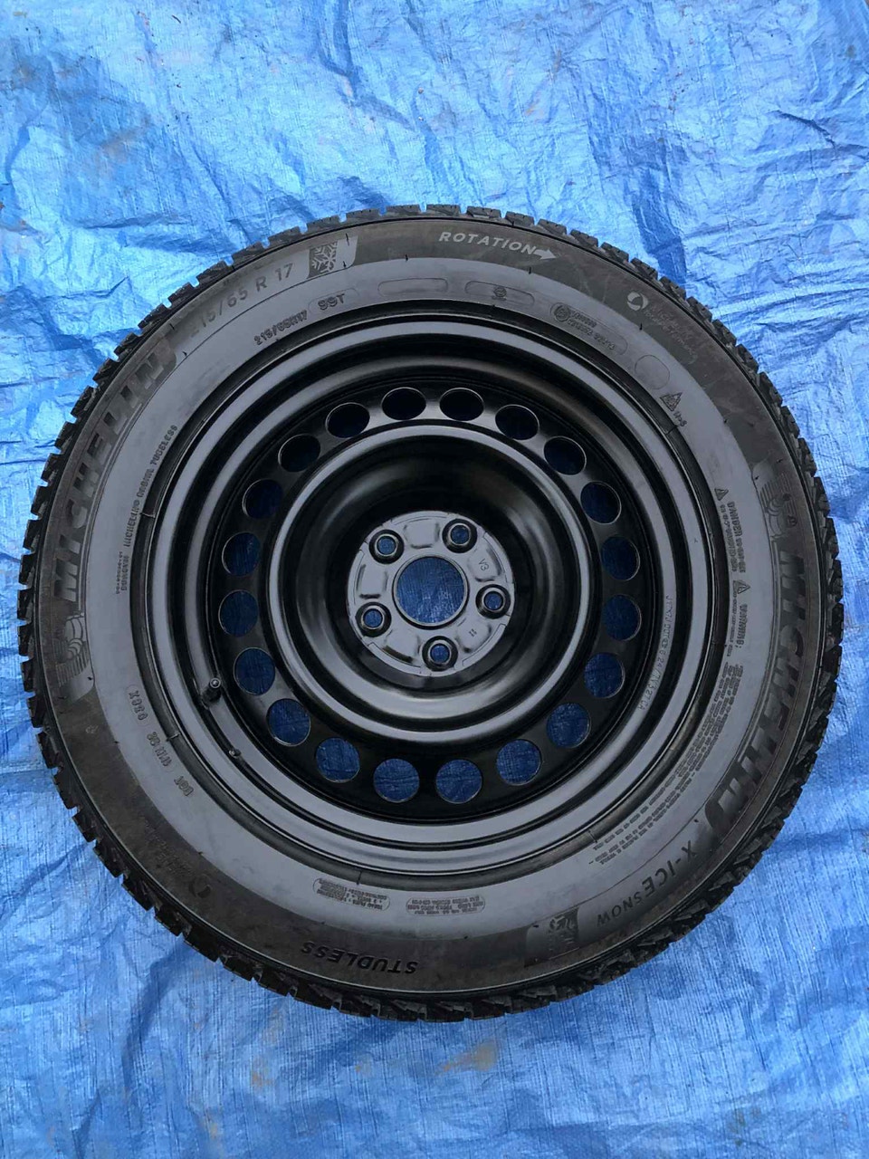 four 215/65R17 Michelin X-ice Snow tires TOYOTA factory OEM rims ...