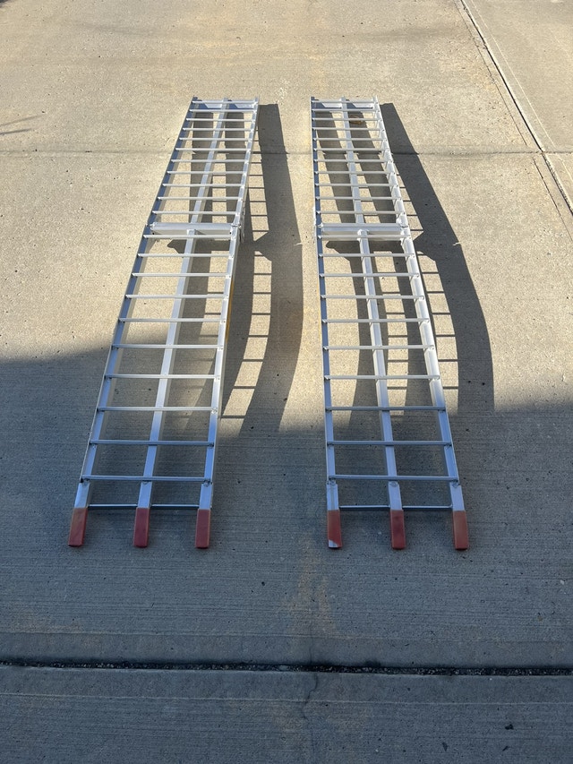 500 Lbs Folding Ramps | Ladders & Scaffolding | Calgary | Kijiji