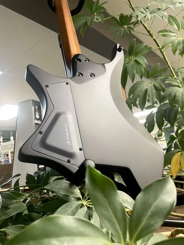 PENDING -Strandberg Boden Standard N2.6 - Black Satin Metallic ...