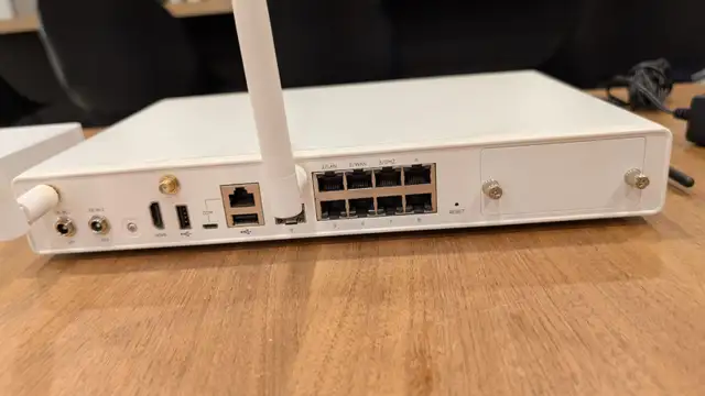 Sophos XG 125 Firewall + 2 access points | General Electronics | City ...