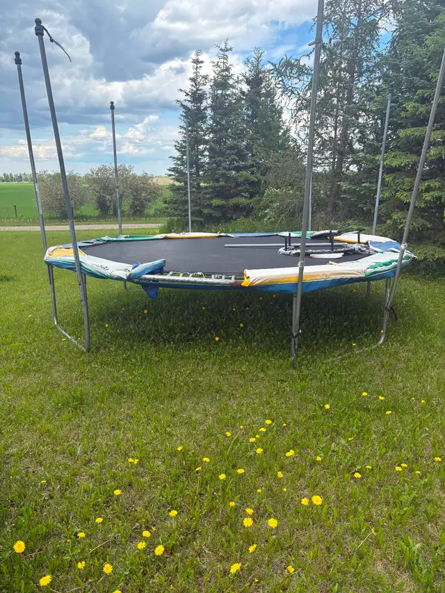 14 ft trampoline | Other | Edmonton | Free local classifieds - Kijiji