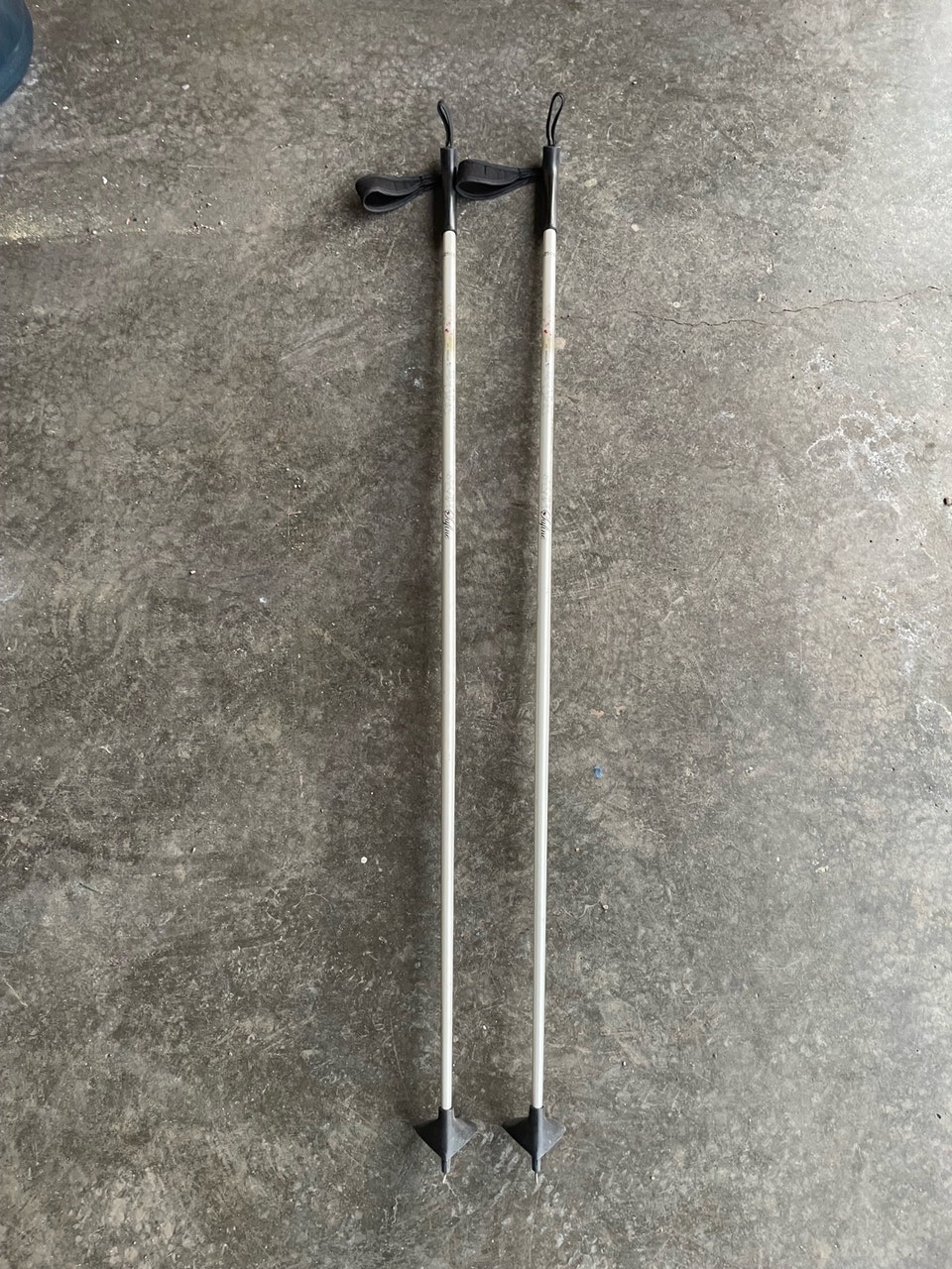Cross country Safine Ski Poles 125cm | Ski | Calgary | Free local ...