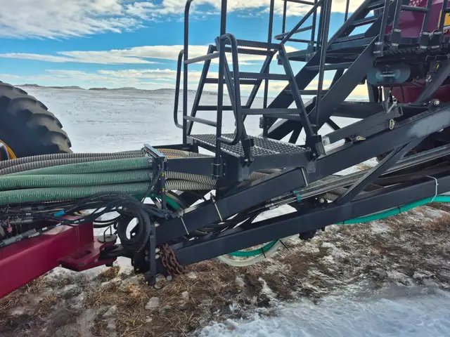 2016 Seed hawk Icon | Farming Equipment | Saskatoon | Free local ...