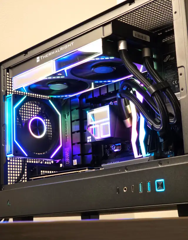 RTX 5080 + 9800X3D Gaming PC High End Micro/Mini Build | Desktop ...