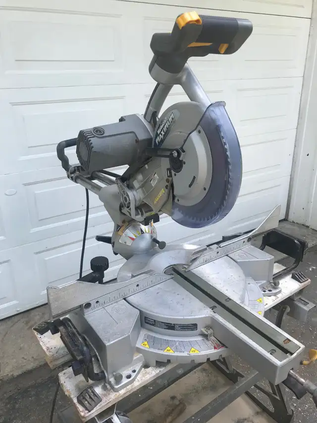 10" Dual Compound Mitre Saw | Power Tools | Markham / York Region ...