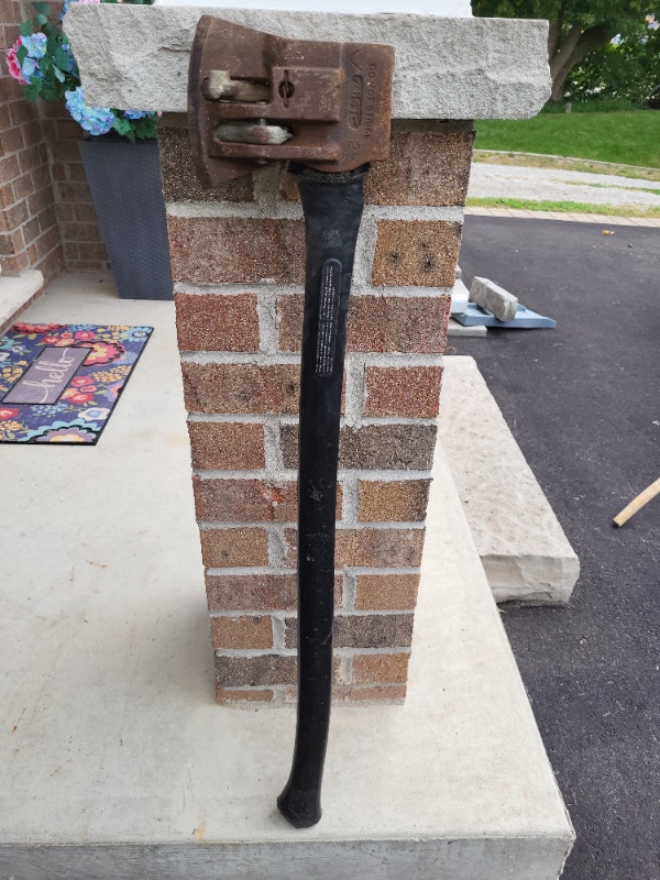 Vintage splitting axe Chopper USA 1 with fiberglass handle | Arts ...