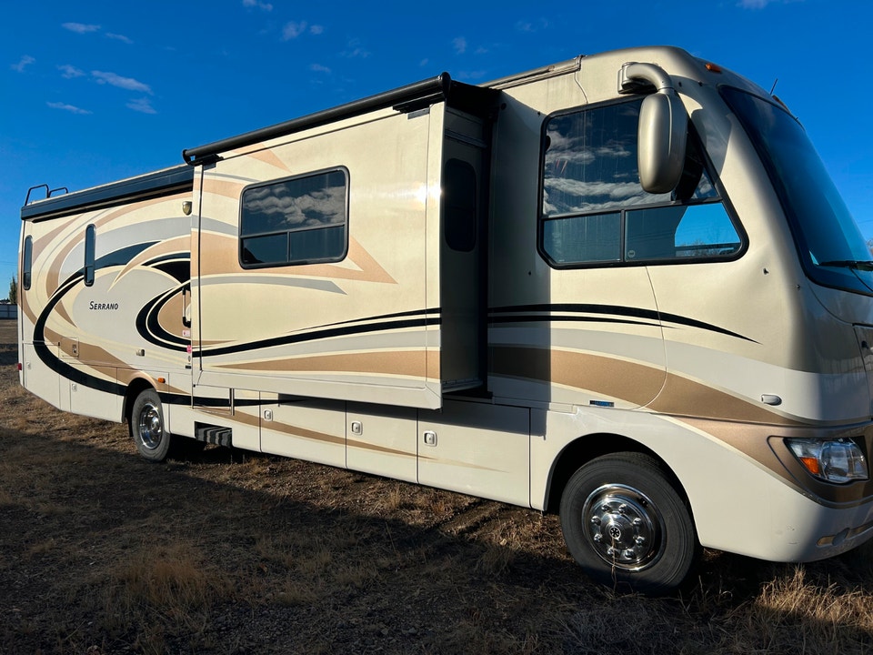 2012 Serrano 33W Class A Motorhome | RVs & Motorhomes | Red Deer | Free ...