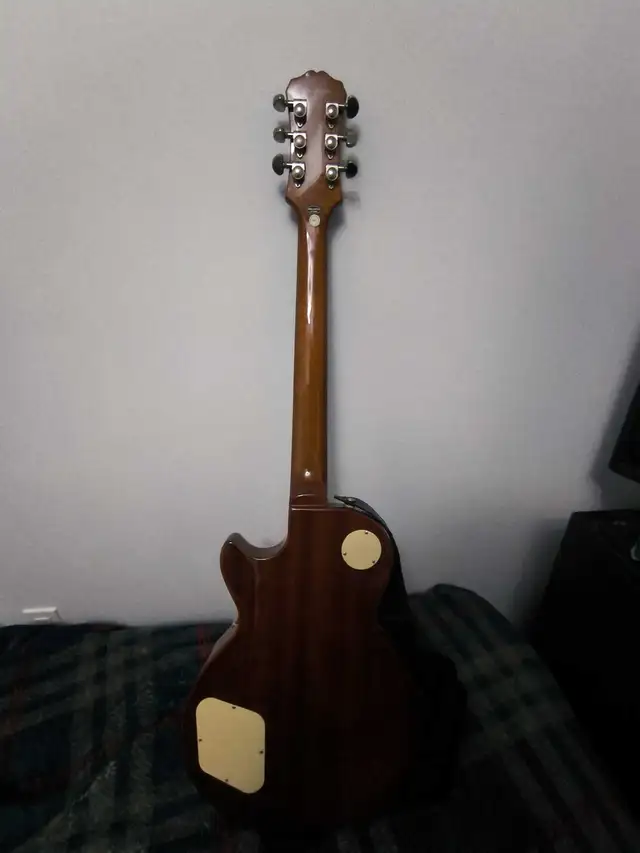 Epiphone Les Paul Traditional Pro | Guitars | City of Toronto | Free ...