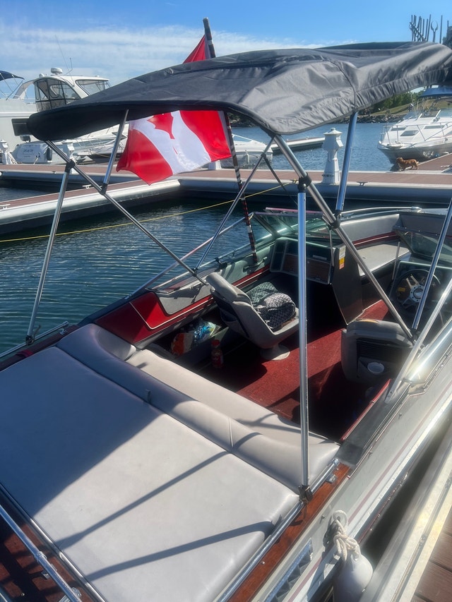 Larson Senza Bowrider 18ft | Powerboats & Motorboats | Barrie | Kijiji