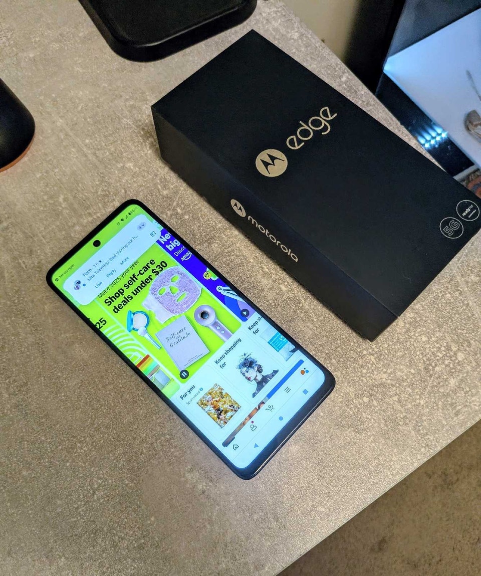 Motorola Edge 2021 | Cell Phones | Edmonton | Free local classifieds ...