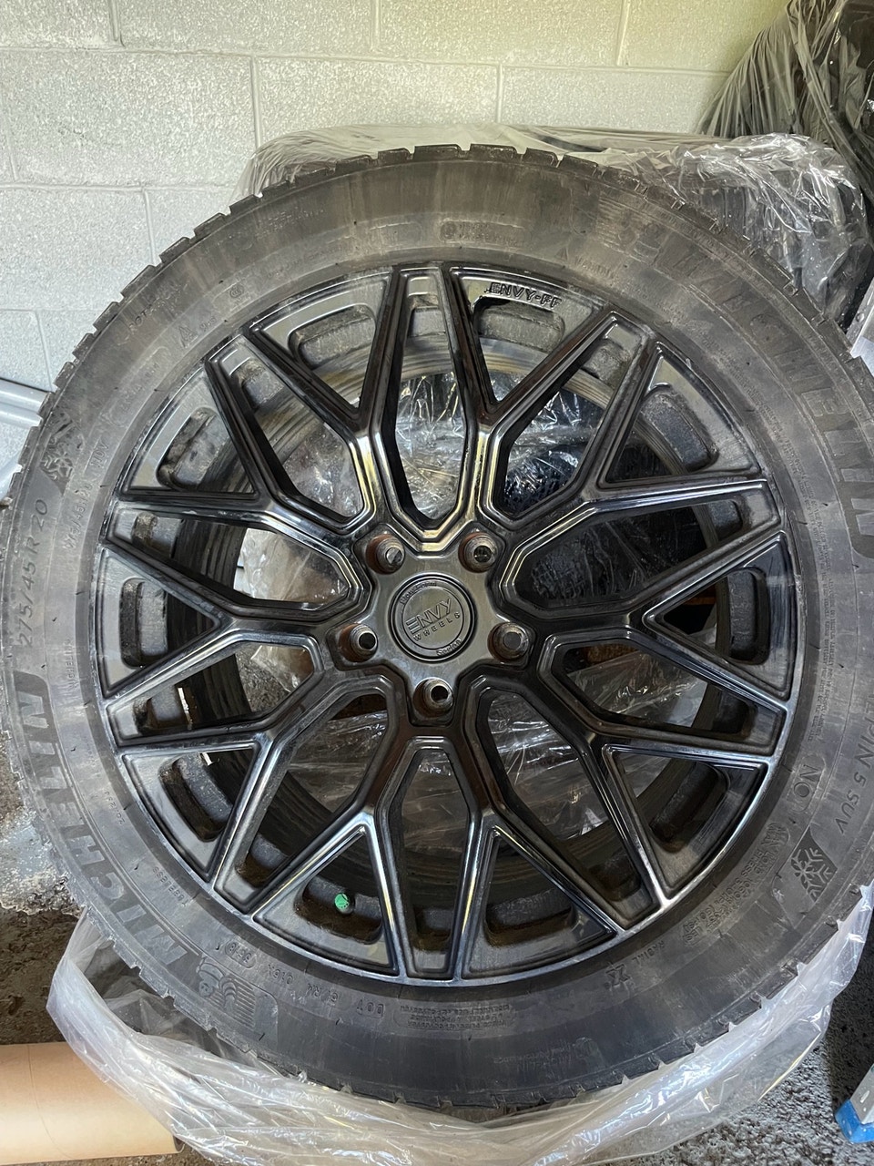 Audi Q7 winter tires with super new Audi rims | Classic Cars | Saint ...