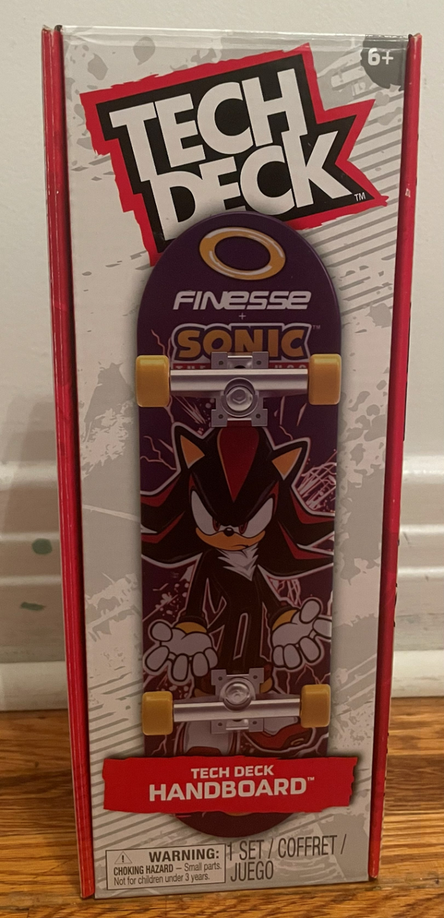 Tech Deck, Finesse X Sonic the Hedgehog Handboard - Shadow | Toys ...