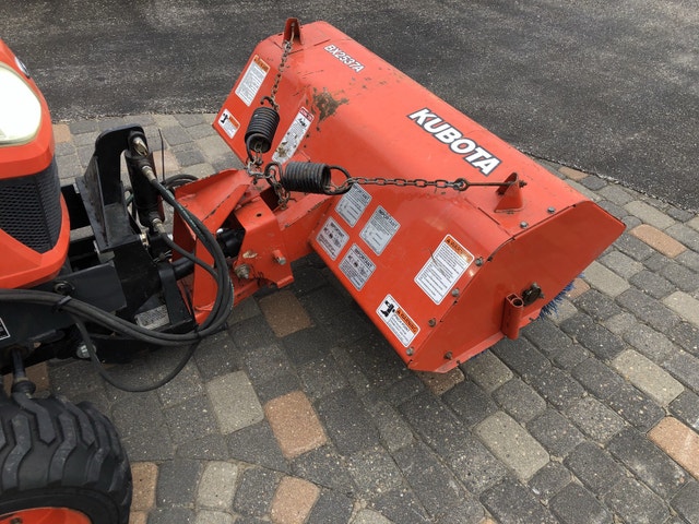 Kubota BX2537A Brush/Broom/Sweeper | Farming Equipment | Calgary | Kijiji