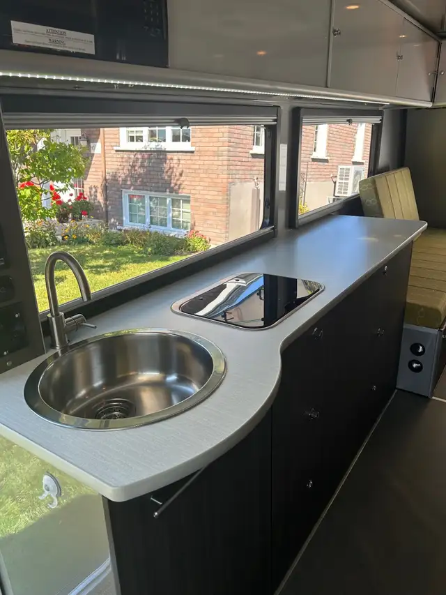 Roulotte ALTO F2414, année 2023 de Safari Condo | RVs & Motorhomes | Lévis | Free local ...