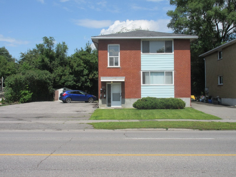 $1100 - 1 BEDROOM APARTMENT IMMACULATE WESTEND DUPLEX (MAITLAND) | Long ...