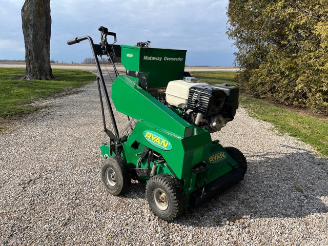 Ryan Mataway overseeder / slit seeder | Lawnmowers & Leaf Blowers ...