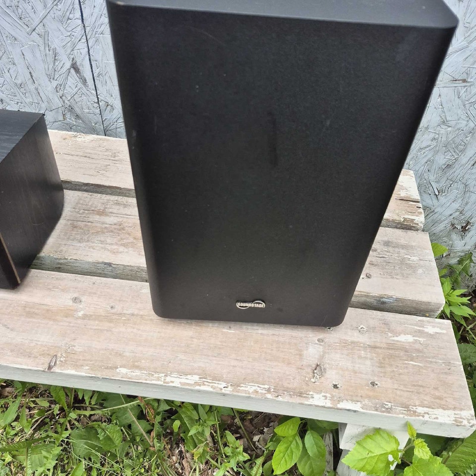 subwoofer. soundstage (stage-AT312) | Speakers | Winnipeg | Free local ...