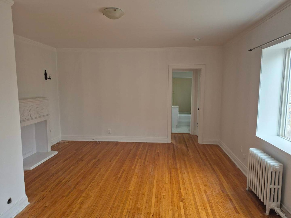 One Bedroom - South Broadway | Long Term Rentals | Winnipeg | Free ...