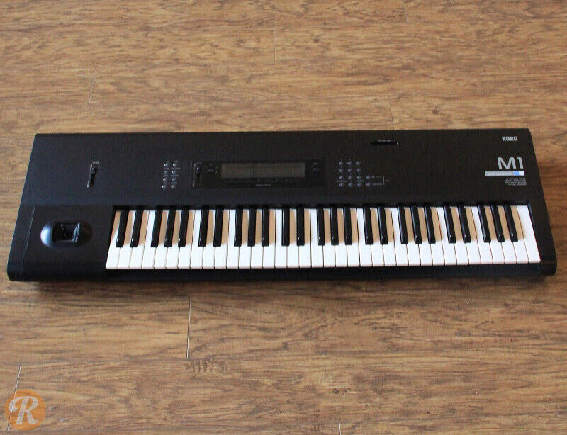 Korg M1 fonctionne bien mais l'affichage est mort très propre ...