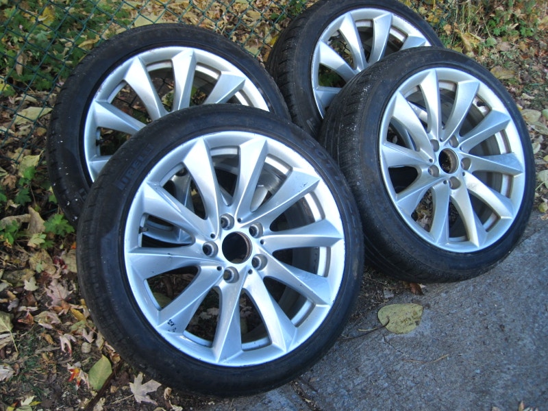 Set de (4) BMW OEM Mags 18 Pouces / Set (4) 18" OEM Mags - 275$ | Pneus ...