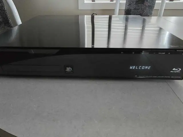 Sony 3D Blu ray 5.1 player and speakers | Stereo Systems & Home Theatre ...