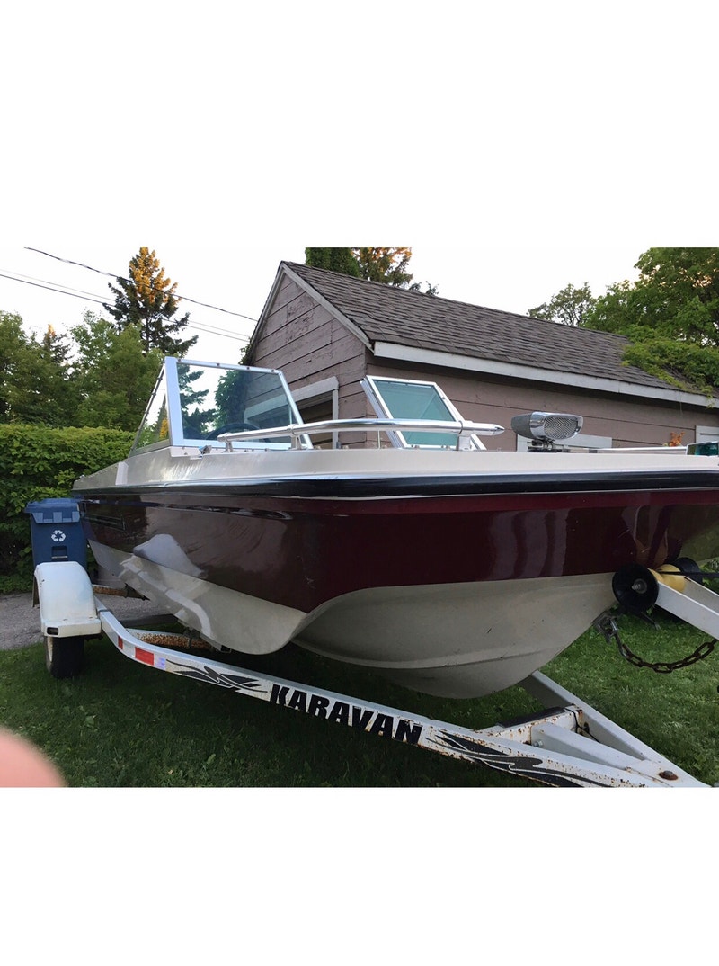Silverline bow rider Mint | Powerboats & Motorboats | Winnipeg | Kijiji