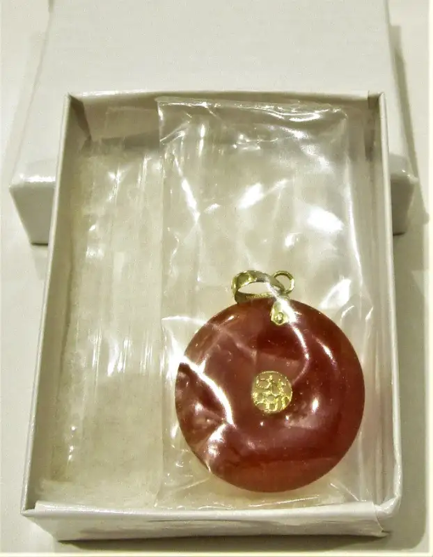 14 KT. GOLD & RED JADE "CIRCLE OF LIFE GOOD LUCK" PENDANT,BOXED ...