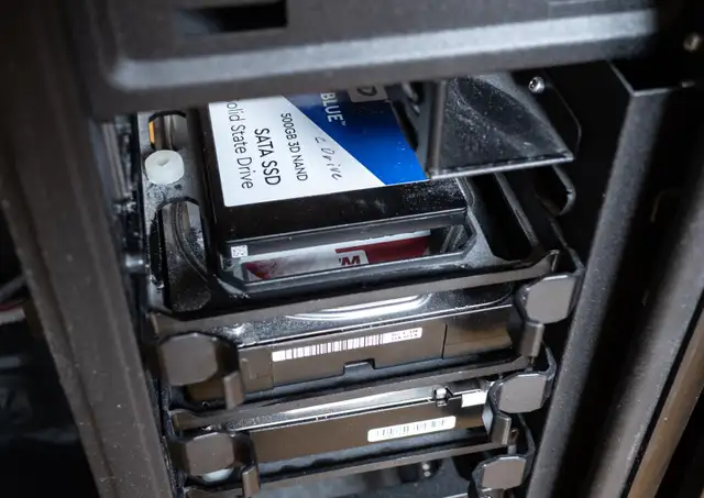 Fully loaded desktop PCIntel Core i7-3770K, Gen. 3, | Desktop Computers ...