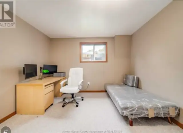 Spacious Clean Rooms for Rent in Desirable LaSalle Neighborhood | Room ...