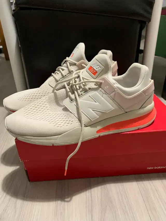 New Balance 247 Men Sneakers | Men's Shoes | Winnipeg | Free local ...