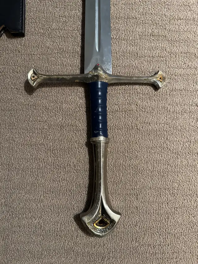 Lord Of The Rings Collectors anduril Sword Collectable | Arts ...