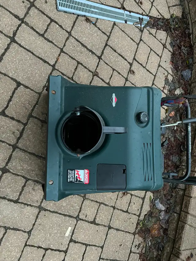 Craftsman 21" Snow Blower with Push Start amd New Rubber Shoes | Snowblowers | Markham / York ...