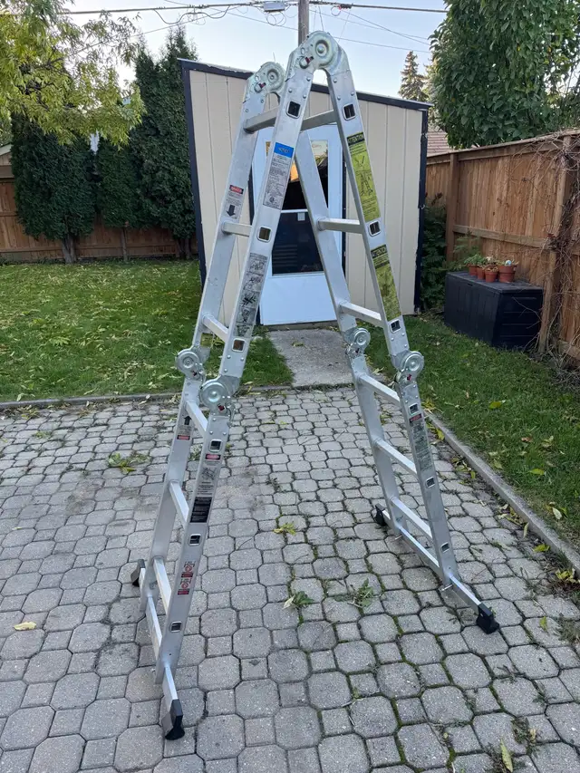 MasterCraft 12 Step Multi-Task Ladder | Ladders & Scaffolding ...