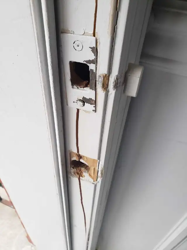 Door Repair & Installation | Windows & Doors | City of Toronto | Free ...