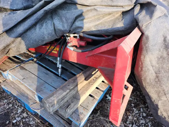 Like-New Split-Fire 4407 Skid Steer Splitter (32-Ton) | Heavy Equipment ...