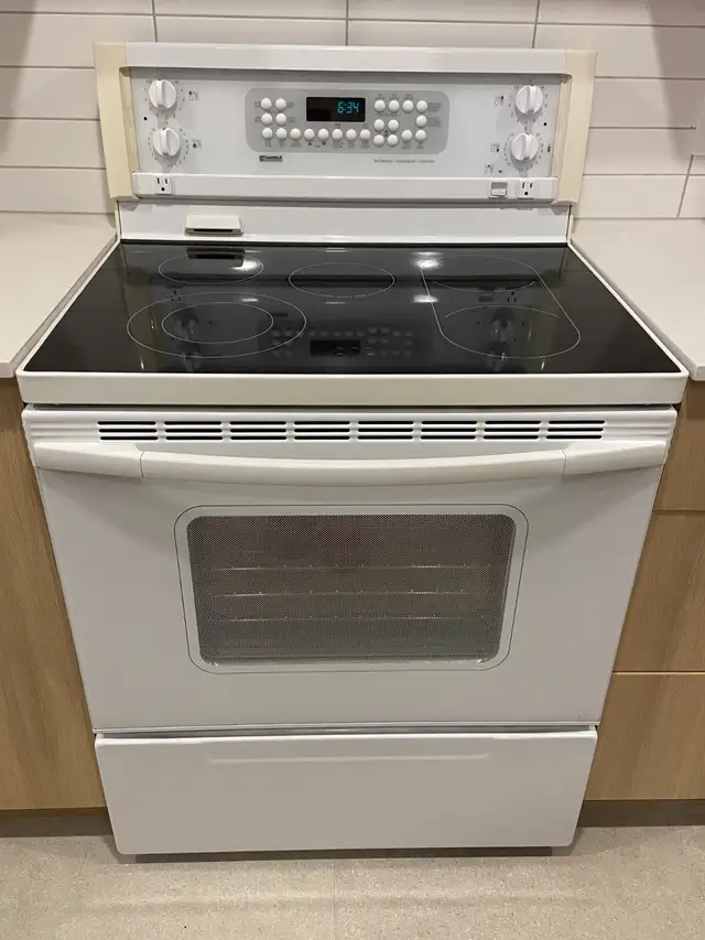 Cuisinière avec fourneau à convection et autonettoyant | Stoves, Ovens ...