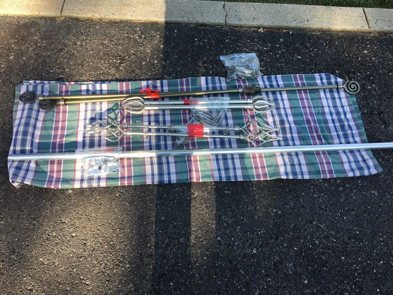 Tringle rideaux et pôle garde robes | Rangement et organisation | Laval ...