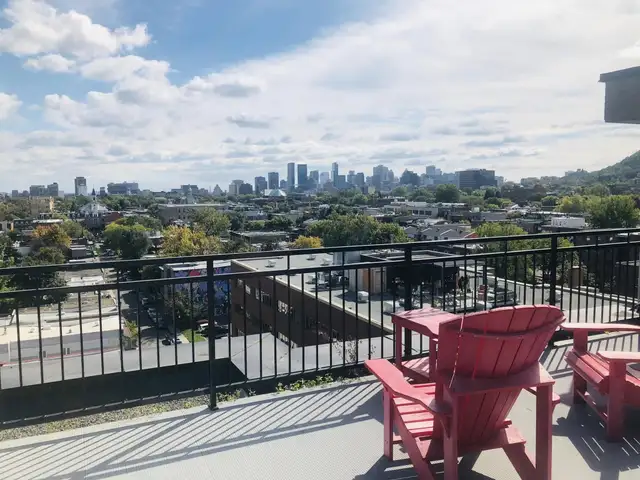 2 1/2 appartement 1MOIS OFFERT Metro Laurier avec Piscine et Gym ...