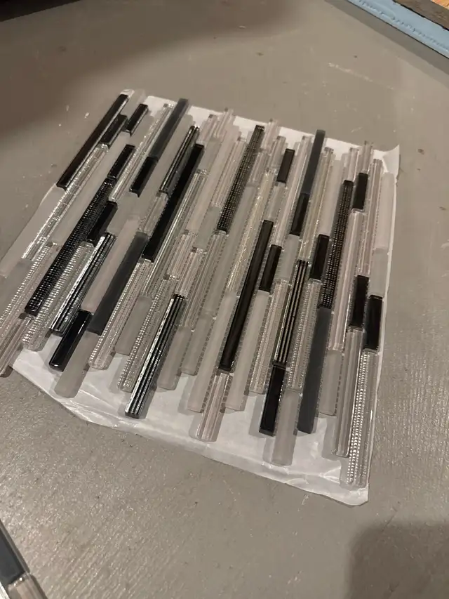 6 sq ft interlocking glass backsplash tile. FREE | Floors & Walls ...