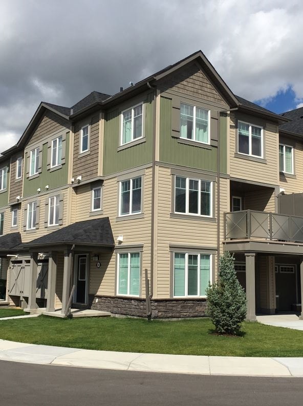 3 Bdrm plus den, Single Car Garage - House for Lease | Long Term ...