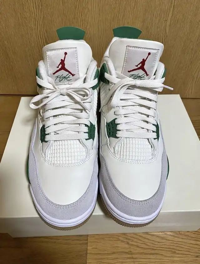 Jordan 4 Retro SB Pine Green | Men's Shoes | Mississauga / Peel Region ...