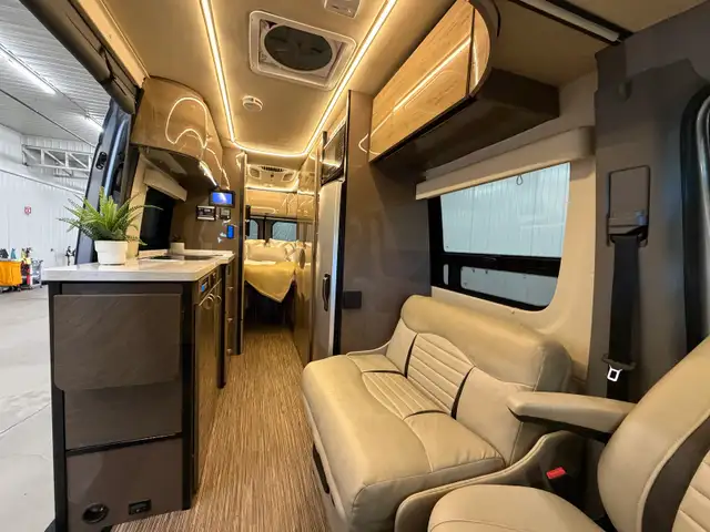 30 000 km 2018 Winnebago ERA 170A Mercedes-Benz Sprinter | RVs ...