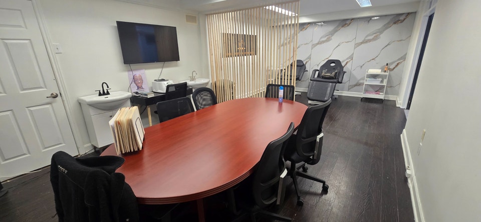 Professional Conference / Training / Treatment Room for Rent ...