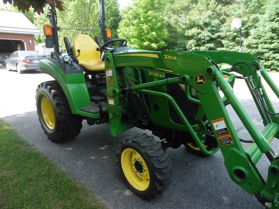 2017 JOHN DEERE 2038R LDR 220R HYDRO 4WD REAR/MID PTO SERVD MINT ...