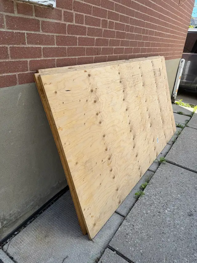 4 Plywood sheets 18.5mm 4ft x 8ft | Floors & Walls | City of Toronto ...